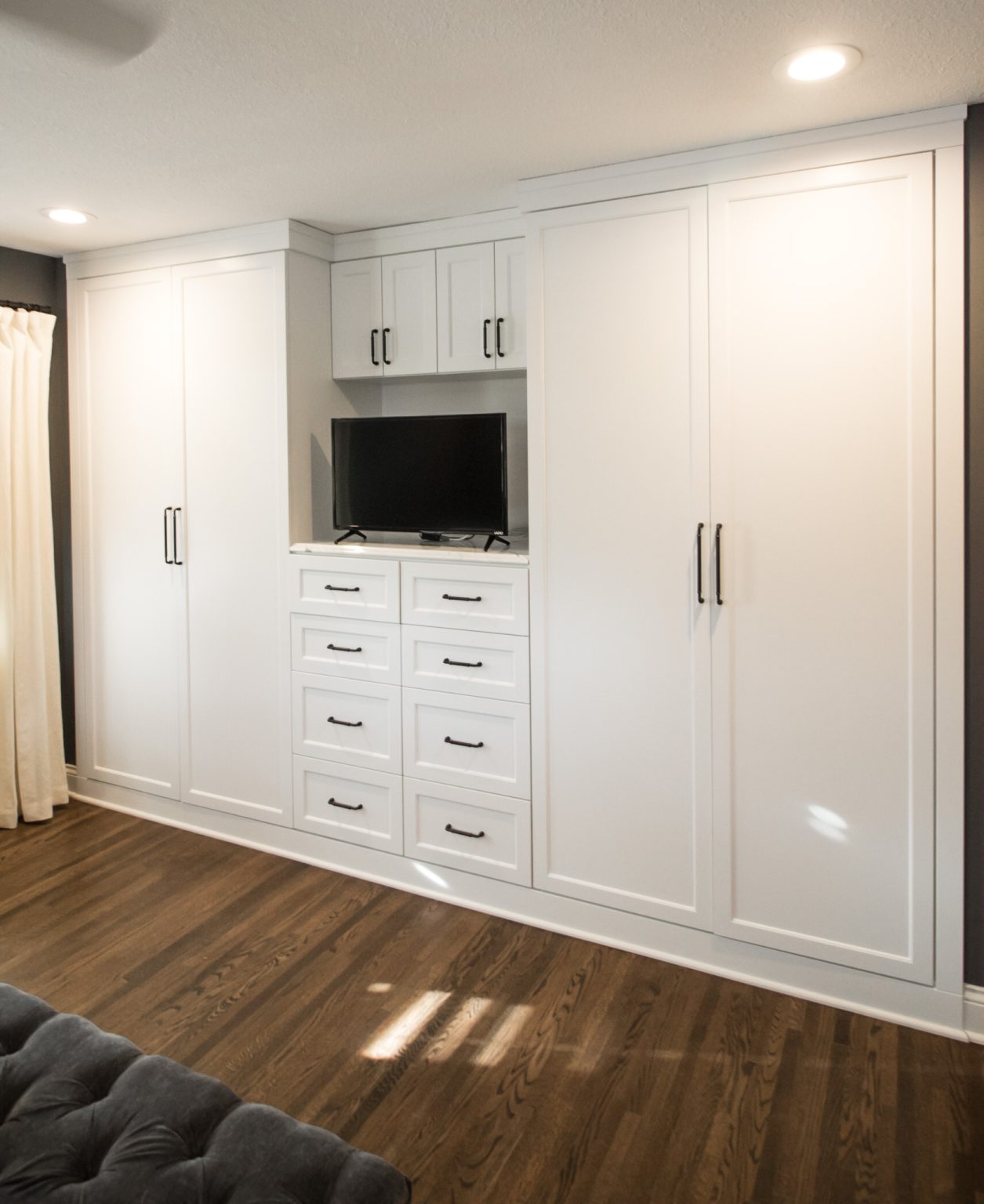 Custom-designed Luxury Built-In Closet Systems in MN | TCCC